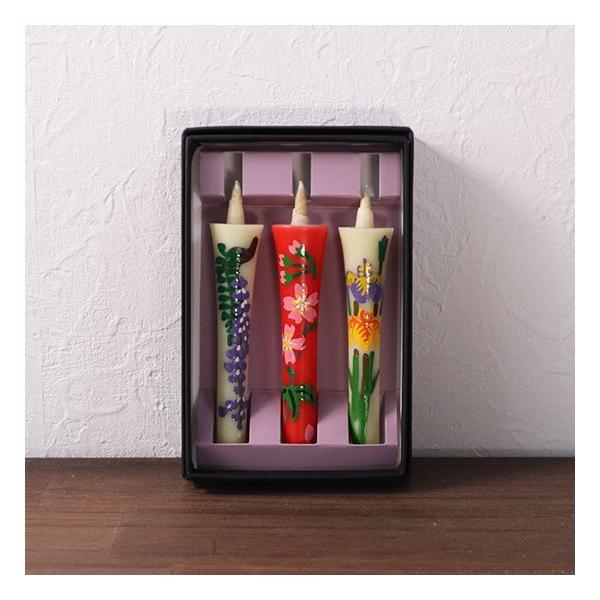商品名：手描2号 春　和ろうそく 高澤ろうそく　七尾和ろうそく　花絵入り　お盆 お供え ろうそく ギフト 仏壇 贈答用 ご進物用 ロウソク 贈り物雪国では生花が手に入りにくかった冬場に、ろうそくに花絵を描いてお供えとしていたといいます。こち...