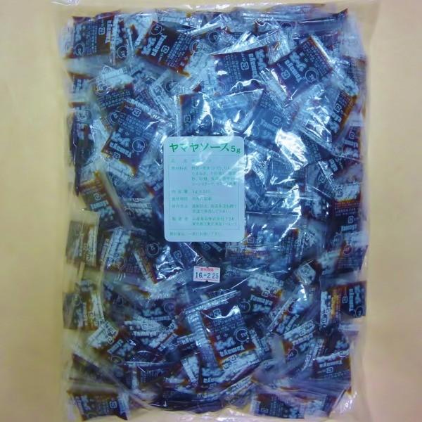 お弁当・給食に最適な小袋入り醤油使い切りサイズなので大変便利一人用なので無駄がなく使いすぎも防げます【商品説明】名称：中濃ソース原材料名：野菜・果実(トマト、りんご、たまねぎ、その他)、醸造酢、砂糖、食塩、香辛料、コーンスターチ、カラメル色...