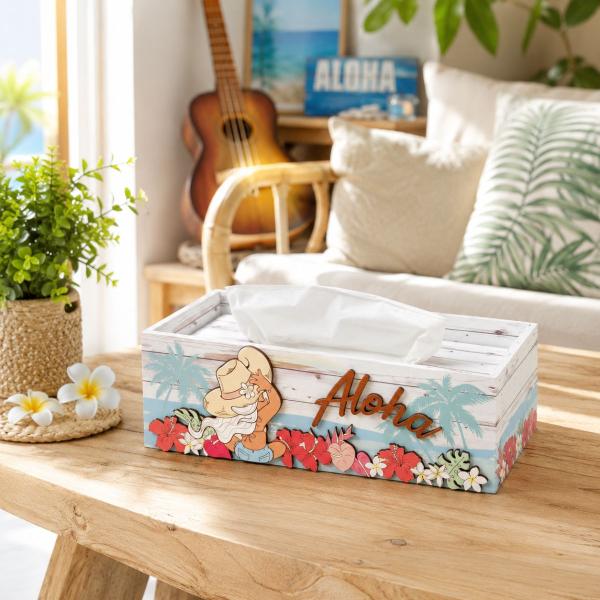 【Kahiko×Aloha Mapua】ALOHA MAPUAの世界観を楽しめる箱型ティッシュケース。サーフカルチャーを感じるアートが空間に遊び心をプラスします。フタが沈み込む仕様で中身が減っても取り出しやすく、ボックスタイプとソフトタイプ...