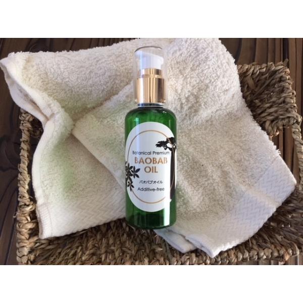 バオバブの木は「星の王子さま」で有名な、アフリカを代表する大木です。地球上に存在する最も大きな樹木で、サバンナなどで数か月雨が降らなくても数トンもの水分を幹に蓄えているバオバブは、その水分で生き延びています。枯れることがなく、1000年以上...