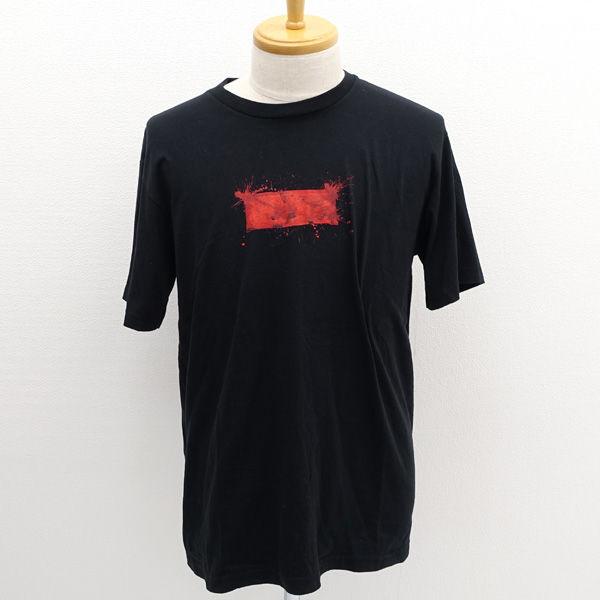 ・メーカー　　：Supreme / シュプリーム・サイズ　　　：表記サイズ:M，肩幅　（約ｃｍ）:49，身幅　（約ｃｍ）:52，着丈　（約ｃｍ）:69，袖丈　（約ｃｍ）:21.5，・色(柄)の系統：ブラック レッド・デザイン　　：(メンズ)...