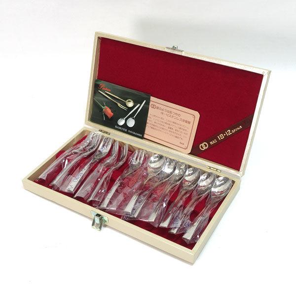 ・メーカー　　：マーシャン・サイズ　　　：スプーン 全長(約cm):12.5，ヒメフォーク 全長(約cm):13，・色(柄)の系統：シルバー・素材　　　　：18-12ステンレス・付属品　　　：共箱 しおり------------------...