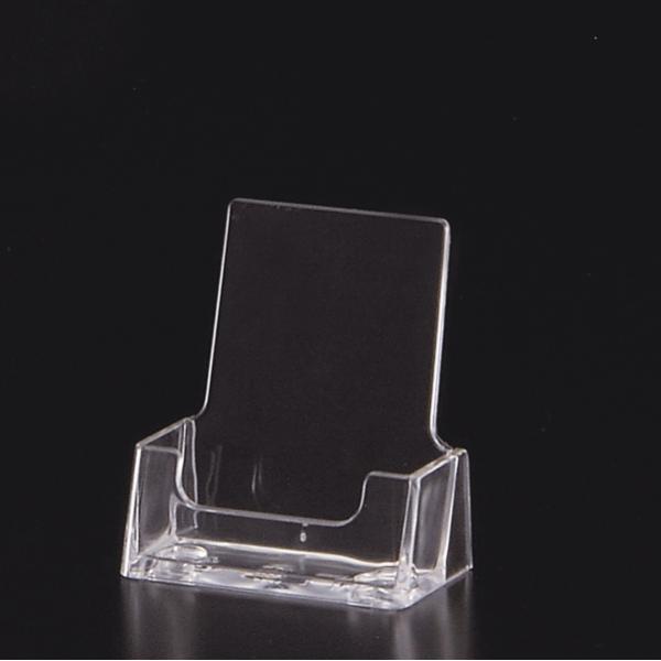 ■種別／名刺サイズ縦置き　■本体サイズ／W63×D40×H72mm　■カード収納部サイズ／W56×D18mm　■重量／約50g　■素材／スチロール樹脂　メーカー・委託先在庫のため在庫確認が必要な商品です。予期せぬ欠品・廃番の可能性がございます。