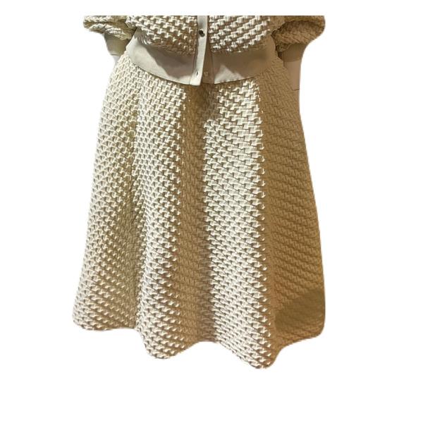 ATELIER SIX アトリエシックス ツノツノニットスカート＊カーディガン別売り凹凸感のある素材が特徴的なニットスカートです。程よいハリ感がありフレアシルエットが綺麗です。ウエストもリブでストレスフリーな履き心地。軽くて伸縮性にとても優...