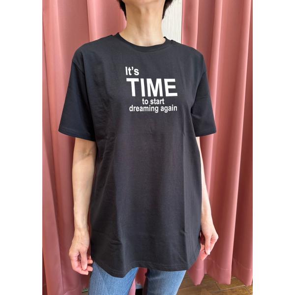 sfide スフィーデ コットンロゴＴシャツSALE 8,800円→5,280円着心地の良い柔らかなコットン素材のＴシャツです。やや長めの丈感でヒップラインもカバーできますし、高めのロゴ位置でスッキリ見せます。バックロゴもポイントに。サイズ...