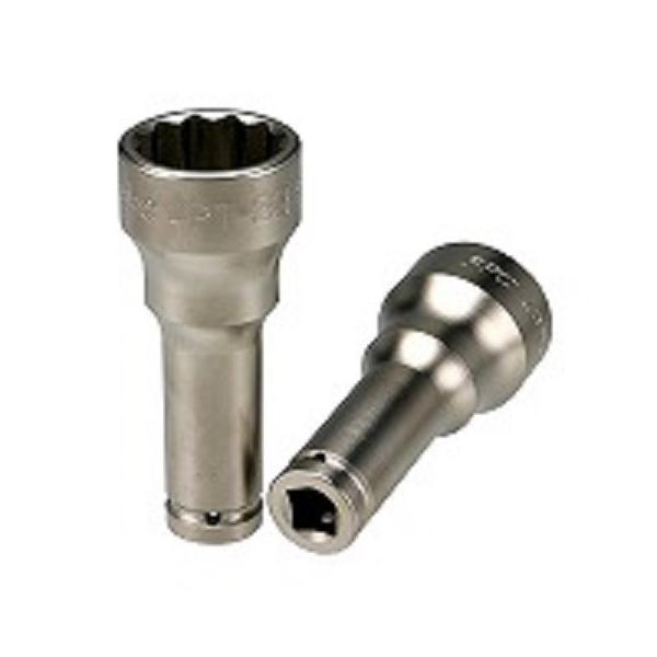 フラッシュツールの仮締め用ソケット 4PT-33です。対辺寸法：33mm口径深さ：20mm全長　　：110mm重量　　：350g1/2"Sqのインパクトレンチでホイールナットの仮締めができる小型軽量なソケットです。口径形状に二重六角を採用し...