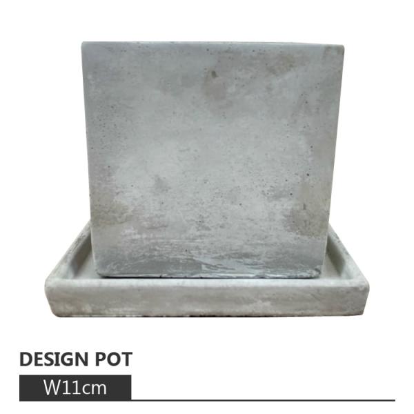 シンプルな形状とコンクリート感がスタイリッシュなシリーズ、こちらはキューブタイプです。■商品仕様品番：CC003-110 サイズ：4号・11cm 鉢底穴：有り 受け皿：有り材質：セメント重さ：900g