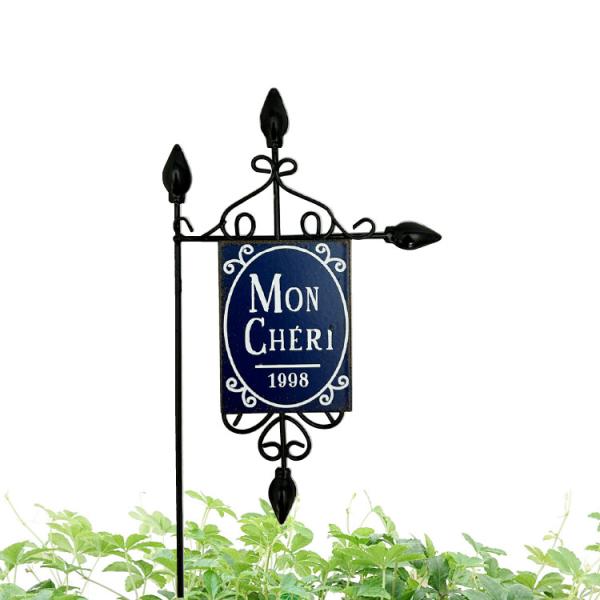 おしゃれなガーデンピック！多肉やサボテンと一緒にミニチュアガーデンに利用したり、寄せ植えなどのワンポイントにも最適です。沢山のピックやオブジェをご用意しました。お好みに合わせてアレンジしてみてはいかがでしょうか？ ■ 商品仕様品番：UN73...