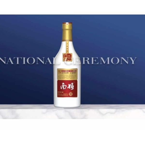 【発売日：2026年04月06日】中国伝統の蒸留酒「白酒（バイジュウ）」の中でも、特に高級ラインとして位置づけられを逸品です。　特徴・華やかで濃厚な香り　・深みのあるコクと余韻　・高級感のあるボトルデザイン　　おすすめの飲み方　・ストレート...