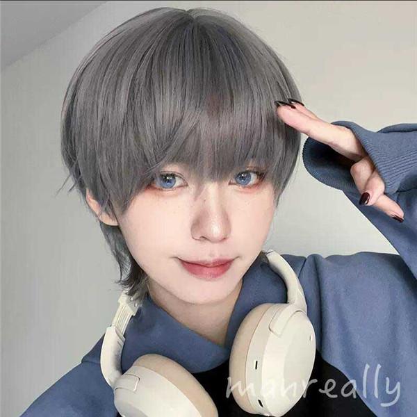 [ セット内容 ]ウイッグ/ヘアネット「記載のないアクセサリー、小物等は付属しません」[ カラー ]グレー[ 素材 ]耐熱ファイバー[ サイズ ](cm)頭周り55-58cm※表記寸法と実寸値の多少の誤差はご容赦ください※こちらの商品は、個...