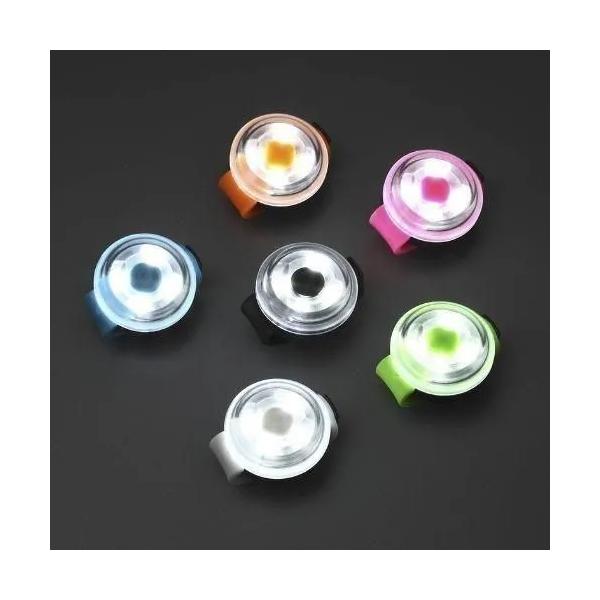 わずか３cm！超小型＆軽量でもウルトラ級に輝くLEDライトライト部分が直径3cm（500円玉サイズ）と超小型、超軽量の10gながら、500m先からも視認確認できるほどの白い光を放つ充電式LEDライトです。首の細いワンちゃんの首輪に装着しても...