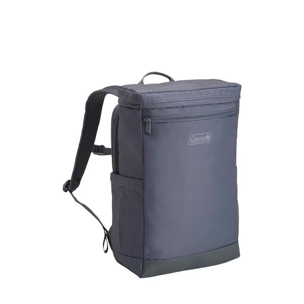 「商品情報」説明PC収納スペースを備え奥行のあるマルチコンパートメント設計。タウンユース・ビジネスシーン・アウトドア・通学などマルチに活躍するアイテムでアクティブな毎日をサポート「主な仕様」約30cm(W)×48cm(H)×17cm(D)