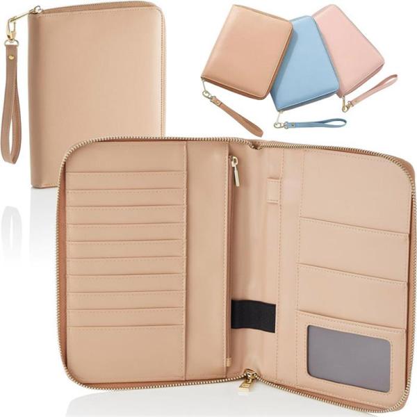 使いやすい収納構造: 頭が出る設計で中身が一目瞭然のカードポケット ×10、フリーポケット ×3、ファスナー付きポケット ×1 を備える 安心の持ち運び性: 中身の落下防止に安心なラウンドファスナーと、手首にかけられるストラップを付属し、防...