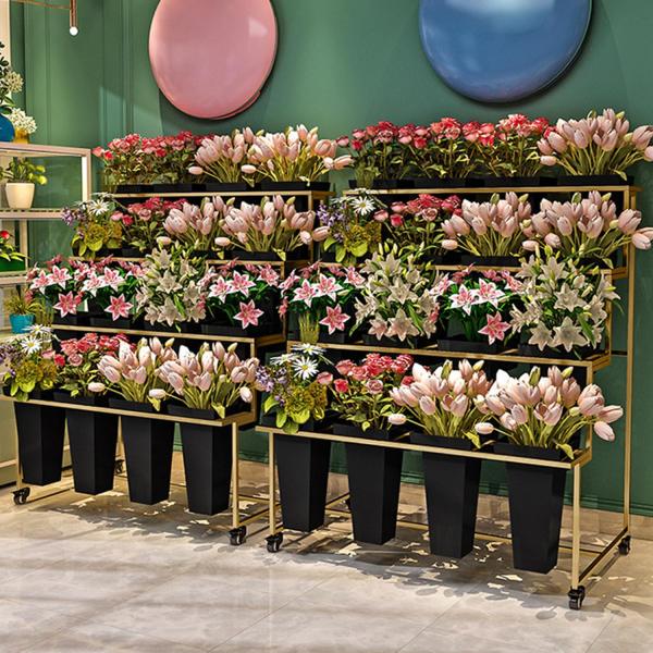 ? 最適なスペース利用：このフラワーディスプレイスタンドには16個のバレルが付属しており、革新的な4層設計を採用して垂直スペースを最大限に活用し、より多くの花を展示できます。同時に、それはそれをすっきりと美しく保ちます。各層は、各花が成長す...