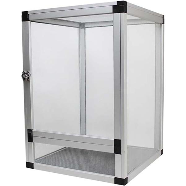 ? 繁殖を計画している方にも最適なケージです。ケージ内には繁殖用ボックスが付属しており、爬虫類が安心して繁殖活動を行える隠れ家として機能します。このボックスは内部構造が巧みに設計されており、雌の爬虫類が卵を産む際に必要な条件を整えています。...