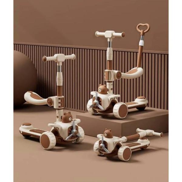 【発売日：2025年08月21日】【ライトアップホイール・フットブレーキ】電池不要のホイールが回転し、速度に応じて自動的に点灯するので、夜間でもお子様が見やすく安心です。 ホイールは高反発PU素材で作られており、耐摩耗性と耐荷重性に優れ、ス...