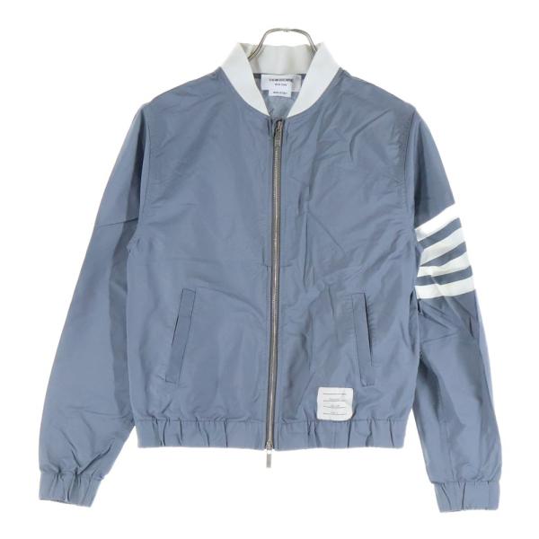 [商品番号]2026A100040[ブランド]THOM BROWNE（トムブラウン）[モデル]4BARプリント ナイロンボンバージャケット グレー MJT152A-04429035[販売店舗]BRING梅田茶屋町店