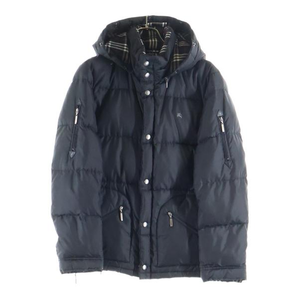 [商品番号]9226A250008[ブランド]BURBERRY BLACK LABEL（バーバリー ブラックレーベル）[モデル]ロゴ刺繍 ファーフーデッド ジップアップ ダウンジャケット ブラック BMP04-900-09[販売店舗]BRI...