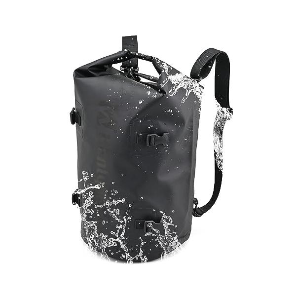 カラー：ブラックサイズ：30リットルスタイル：防水バックパック高い防水性のある生地とシームレス加工により、水だけでなく泥跳ねからも荷物を守る防水バックパック容量：30L / サイズ：Φ300×高さ450mm / 本体重量(付属品込)：750...