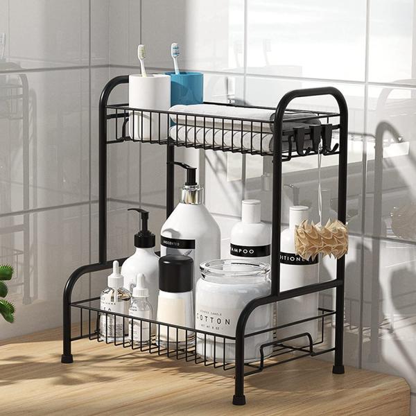 スタイル：モダン耐久性：収納ラックは高品質のスチール素材で作られ、塗装加工・防水防カビ加工完了で、水に濡れてもサビにくく、清潔にお使い頂けます。サイズ：約幅32*高さ39.5*奥行22cm省スペース：下段と上段がある2段のシャンプラックは、...