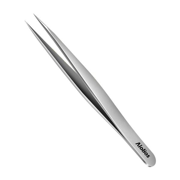 カラー：シルバーサイズ：先尖スタイル：先細め 先尖【セット内容】先細め（先尖 0.08mm）で精密毛抜き*1本、プラスチック収納ボックス*1個。精密ピンセットは40段階の仕上げ工程を経て、顕微鏡で最終テストを行い、ピンセットの先端が完全に揃...