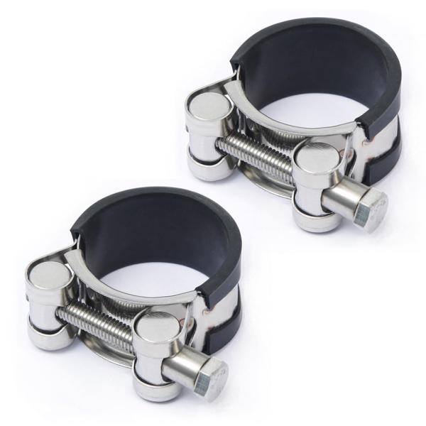 カラー：銀色サイズ：36-39mmスタイル：インダストリアル【セット】36-39mmの締め付け範囲に対応しており、厚さ0.6mm。【セット内容】2枚セット。【素材】高耐久性を誇る304ステンレス鋼を使用しており、錆や熱、腐食、酸に強い特性が...