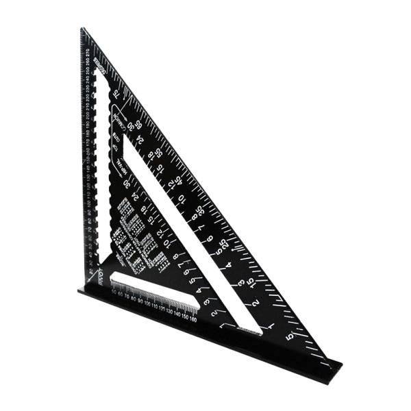 カラー：ブラックサイズ：12インチスタイル：モダン本体サイズ：約30*30cm、色：黒、目盛：2mmこの木工三角定規はアルミ合金なので、錆びにくく、長持ちです。高さ11mm突き当てを装備、木材などをしっかり押さえて罫書き作業ができます。両面...