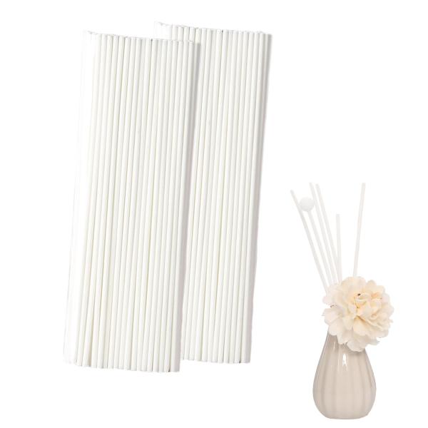 カラー：ホワイトサイズ：無し?サイズ：約23cm*3mm。 内容量：100枚（±5）。?材質：ファイバー。人工繊維素材の高級リードスティック。ラタン製スティックにようなささくれや、バリも一切なく、丈夫で表面が滑らかで光沢あり。?吸い上げ力抜...