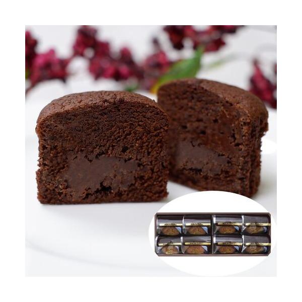 1948年、東京・日本橋創業の老舗コーヒーロースター【ミカド珈琲】がお届けする、しっとり濃厚なチョコレートの焼菓子です。軽井沢旧道店の人気スイーツメニューの一つでコーヒーや紅茶との相性も抜群です。口に含むと広がる濃厚でリッチな味わいが、満足...