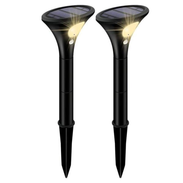 モーションセンサー搭載人を感知してより明るく点灯します。夜間の玄関周りでの足元確認や不審者が近づいた際の威嚇にも役立ちます超高輝度ソーラーガーデンライトソーラーガーデンライトはポリソーラーパネルを搭載し日中の太陽光で充電し夜間に自動的に点灯...