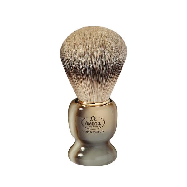 ◆薄茶色の毛に灰色の帯がみられ、ブラックアナグマよりも細くて軽い毛質が特徴です。吸水性に優れ、　濃密な泡を作りやすく、肌あたりも滑らかです。◆全長99ｍｍ/毛軸直径23ｍｍ/重さ58ｇ◆レジンハンドル◆メーカー発注の為、在庫状況により欠品・...