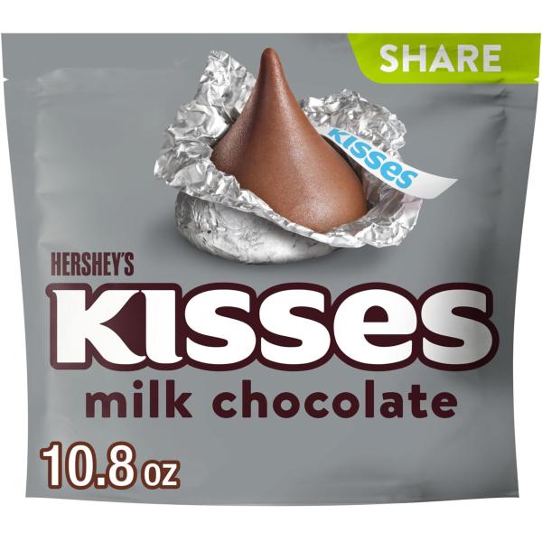 Hershey(ハーシー) キスチョコレート シェアパック ・おなじみのキュートな形で愛され続けるハーシーの代表格。・もちろんハーシーらしい独特の香りと風味は、一口ごとに癖になる美味しさです。・シェアができる大容量お得なパック・世界中でもっ...