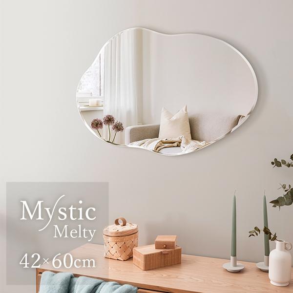 ●商品説明　SNSで話題のウェーブミラー！インスタグラムで複数投稿されています！　ぷるっとした水のような吊り鏡。４方向、好きな向きに吊れます。　飛散防止加工済みで、万が一鏡が割れたときも安心。　韓国インテリアなど、SNSで大人気のアイテムで...