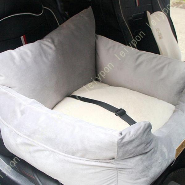 商品詳細素材：ポリエステル特徴【ふんわり快適なペットベッド】軽くて柔らかいポリエステル素材、表面の手触り感じが良くて、ペットの肌にも優しいです。【耐久性と通気性が抜群】ベッド表面は縫い目が細くて縫製は丈夫で噛みついても破れにくいで、耐久性が...