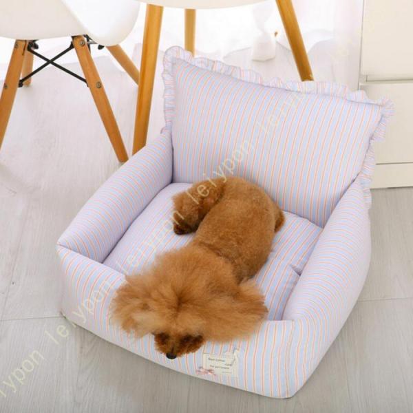 ☆【サイズ】52*46cm（推奨体重3kg以下）、56*51cm（推奨体重6kg以下）☆【機能】車酔い防止、飛び出し防止 、汚れ防止、破れ防止、落す防止 、邪魔防止 ☆【全車種対応】適用対象：中小型犬、猫。対応車種：全車種☆【安定感抜群・飛...