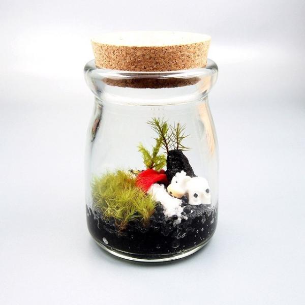 苔テラリウム・手作りキット一式苔をはじめ、ガラス容器や材料・作り方のしおりの必要な材料が一式揃っているので初めての方もとても簡単に安心してお作りいただけます♪製作時間：初めての方でも30分〜1時間位で完成できます。苔は本州最北端の寒さにも強...