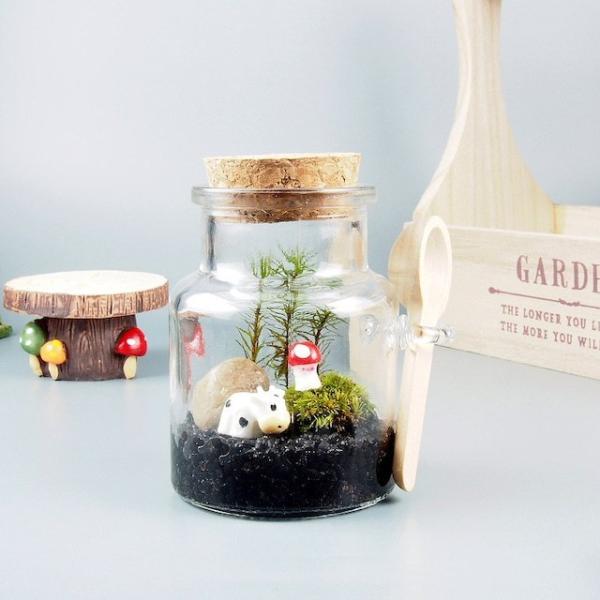 苔テラリウム・手作りキット一式苔をはじめ、ガラス容器や材料・作り方のしおりの必要な材料が一式揃っているので初めての方もとても簡単に安心してお作りいただけます♪製作時間：初めての方でも30分〜1時間位で完成できます。苔は本州最北端の寒さにも強...