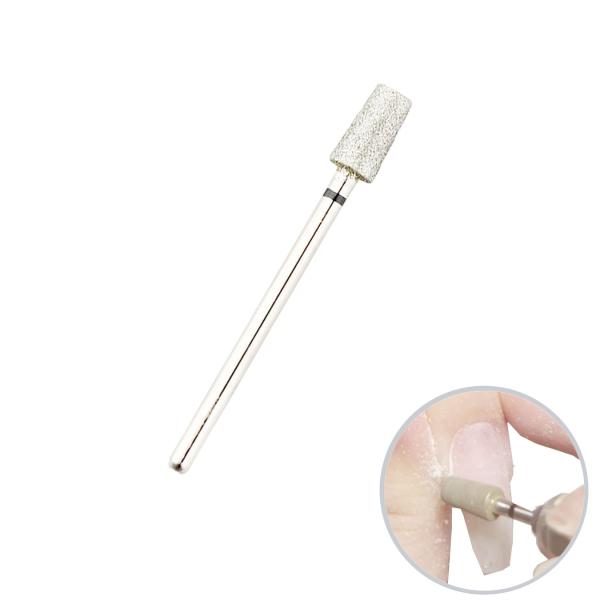 ジェルネイルのサンディングや甘皮押し上げアセトンでのオフ後のサンディングに最適なネイルビットです。サイズビット先 縦1cm×先端横4mm全長4.5cm同封品ビット1本ケース生産国中国ネイルケア 必需品 ネイルマシーン ビッド 甘皮処理 爪磨...