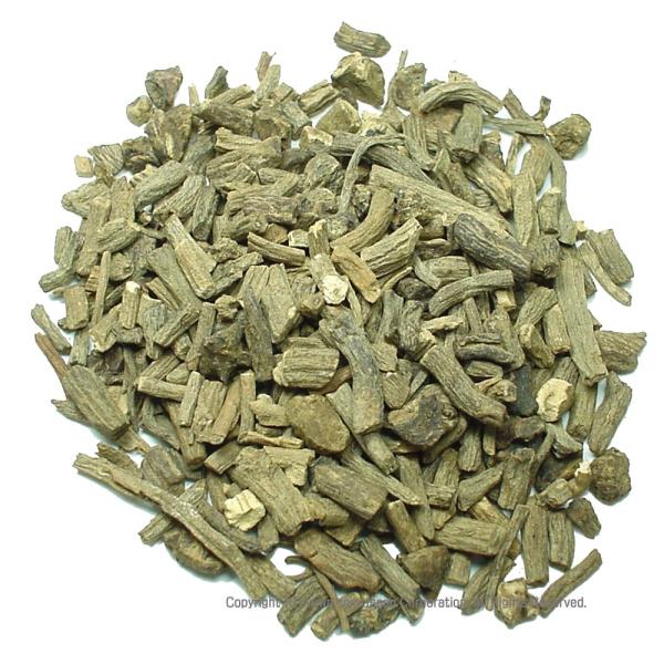 バレリアンは、和名セイヨウカノコソウといい、ラテン語の「valere(健康である)」が由来のハーブです。根の部分をハーブとして利用されており、この根の強い香りが猫が好きなことからキャッツラブとも呼ばれております。（人間には不快にも感じる香り...