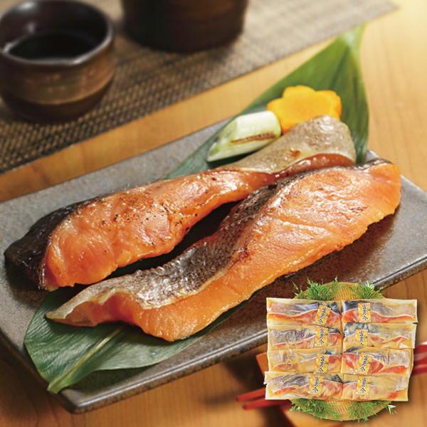 富士の澄んだ湧水をかけ流しで三年育て、無投薬・厳選した餌で大切に育て上げられた希少魚「富士の介」。キングサーモンとニジマスの交配から生まれた、国内外でも例を見ない“奇跡の魚”です。仕入れ当日に丁寧に締めることで鮮度を極限まで保ち、大ぶりでし...