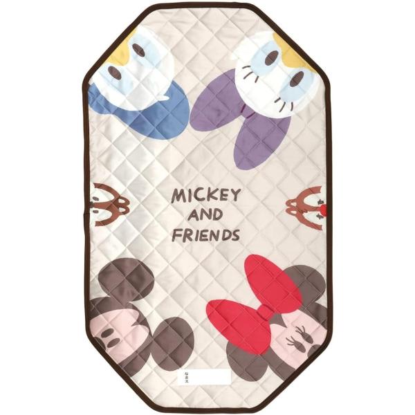 お昼寝用の簡易ベッド「コット」を使用する保育園などが増えています。好きなキャラクター柄のカバーでお昼寝が楽しみに♪簡単に装着可能！裏面は通気性に優れたメッシュ生地。四隅のゴムでずれにくい。お名前タグ付き。洗濯ネット使用で洗濯機での丸洗いOK...