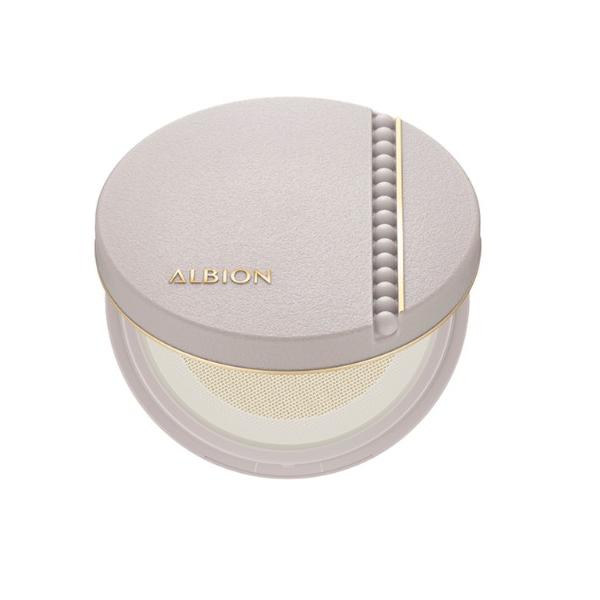 【発売日：2026年02月17日】さらさら、やさしい透明感。ふんわり明るい美肌へ。やわらかな明るさでほんのりとした気品を彩り、美しい肌に仕上げるルースタイプのフェイスパウダーです。毛穴や凹凸をソフトフォーカスしてキメ細かいさらさらな仕上がり...