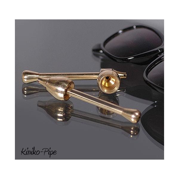 ３分割、組み立てればご覧のとおり、エアの流量調節用の穴までついてるあっという間にパイプに変身！長さ90ｍｍ、ニッケル製なのでずっしりきます。キノコヘッドにはヒモが通せるようになってます■スペック ■サイズ：パイプ時80ｍｍ ■素材：ニッケル...