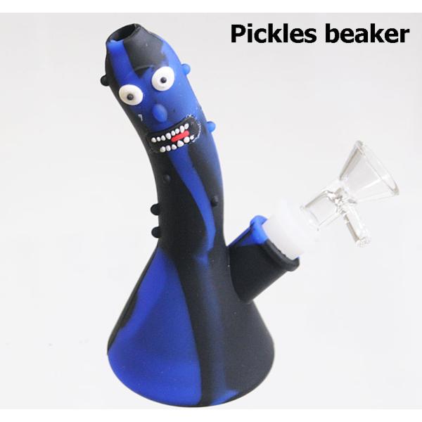 アメリカのTVアニメRick and Mortyに登場するPickle Rickモチーフのシリコン製のボングピクルスビーカーが入荷しました。全高150ｍｍのミドルサイズのシリコン製水パイプ特徴としては落としても割れない、踏もうが投げようが壊...