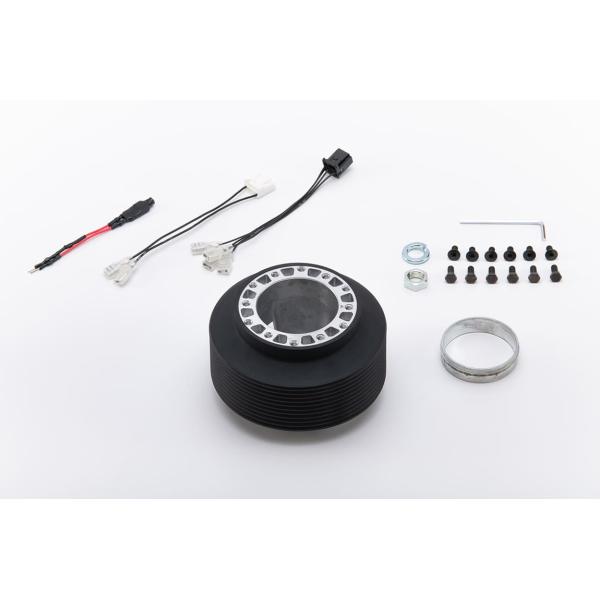 【品名】ステアリングボス【品番】I00109【価格】定価14,300円（税込）【適合車種】ジムニー （型式：JB64　1型〜4型）ジムニーシエラ （型式：JB74　1型〜4型）ジムニーノマド （型式：JC74　MT車）※ジムニー ノマド J...