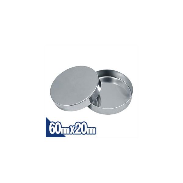 9x2cmx0.6(厚さ)・使用材料も 厚く堅牢で耐久性に優れます。