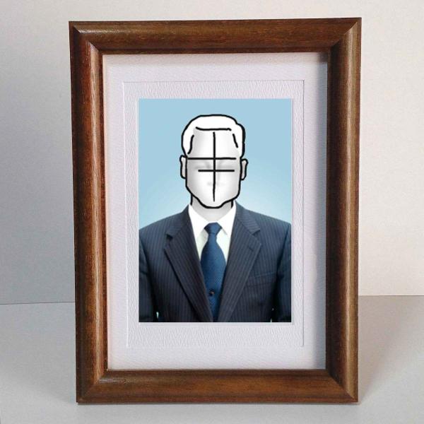 肖像画家が作る遺影写真ハガキサイズ肖像額縁フォトスタンド木製額内紙マット厚0.5mm写真がガラスに密着しませんサイズ　外寸　20cm×15.3cm　画面サイズ　12.1cm×8.4cm