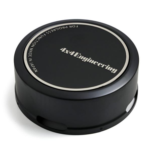 スーパーロータイプのセンターキャップ。近年の四駆は比較的低いハブ高となり、ロータイプのセンターキャップが装着可能となっています。ロータイプのセンターキャップは既存商品にてラインアップもしておりますが、さらにロータイプにこだわり スーパーロー...