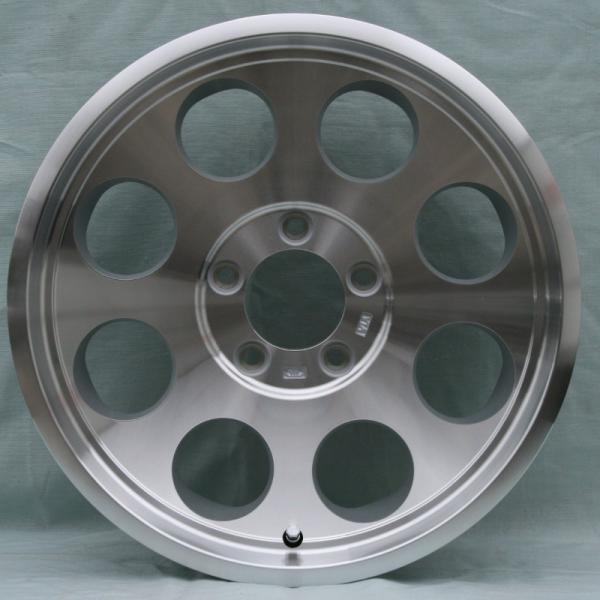 ●ホイールカラー：ポリッシュ●サイズ：7.0Jx16●オフセット：+38●ホール・PCD：5H-114.3●規　格：JWL適合品●付属品：バルブ付。●対応車種：デリカD:5他※センターキャップは別売となります。※サイズお選びください、1本の...