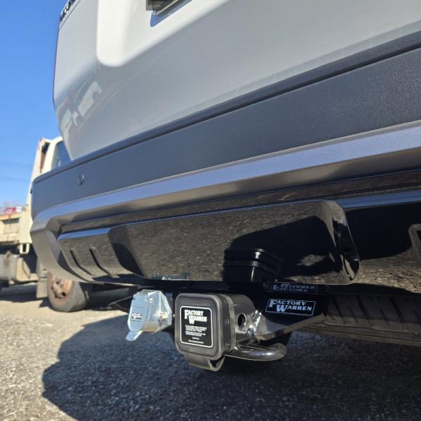 [※] 「代金引換」は不可とさせていただきますランドクルーザー250プラド　モデリスタエアロ対応用●メーカー：栄光社●材　質：スチール製●牽引力：2000Kg対応●垂直加重：180Kg対応●付属品：ヒッチメンバー本体、ボールマウント、ヒッチ...